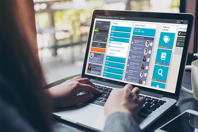 IMPLEMENTACIÓN DE AULAS VIRTUALES - PERÚ